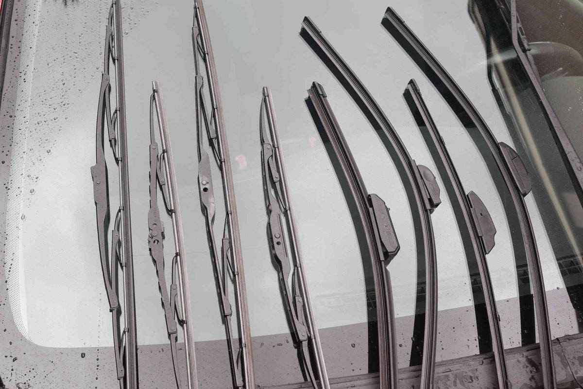 Understanding the Difference: Silicone vs. Rubber Wipers – Kamatto Malaysia
